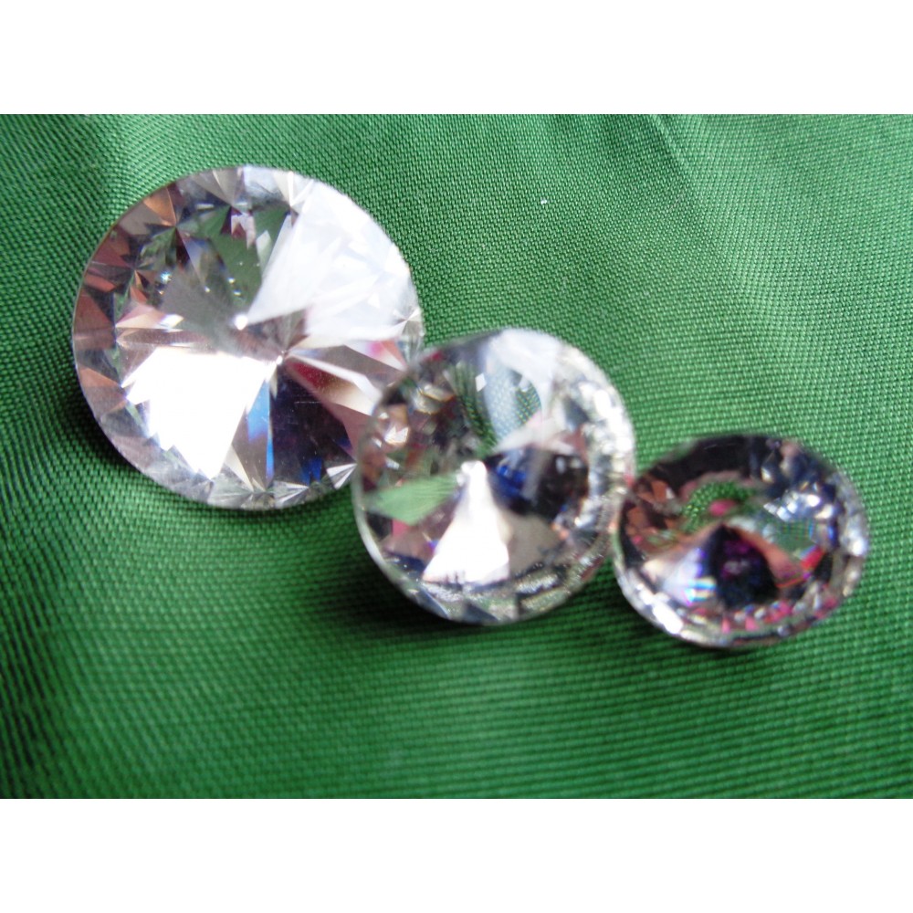 Botón joya de cristal facetado · Más que Mercería, tu Tienda de Labores ...